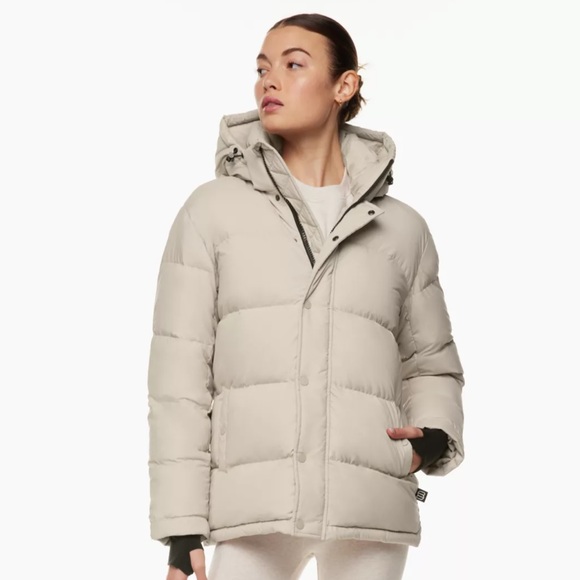 Aritzia | Jackets & Coats | Aritzia Superpuff | Poshmark